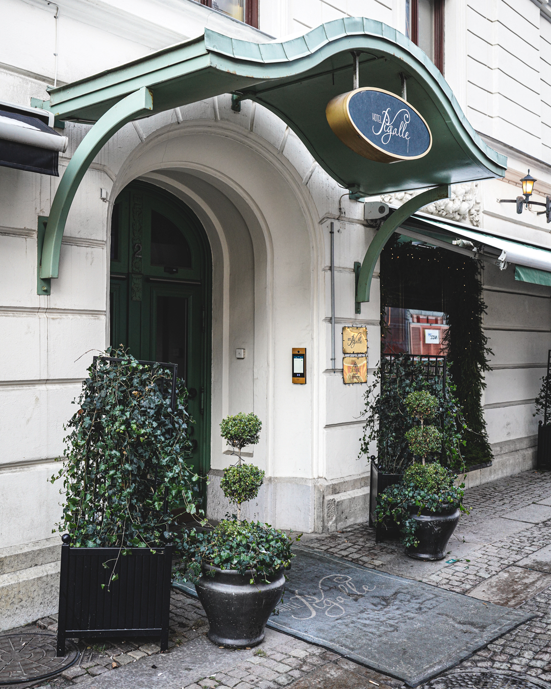 Hotel Pigalle Gothenburg – The most fabulous hotel in the Old Town - On ...